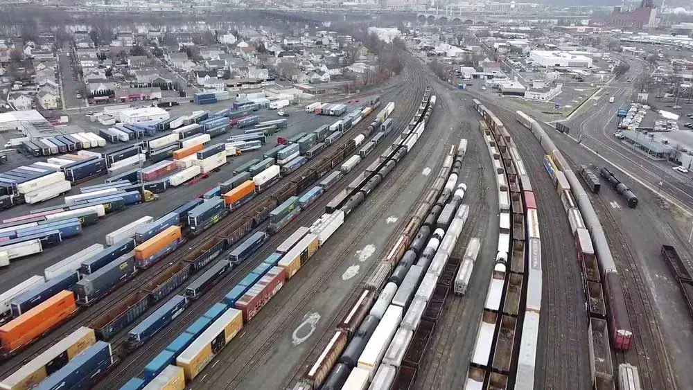 Springfield RailCam [LIVE] » MassWebcams.com